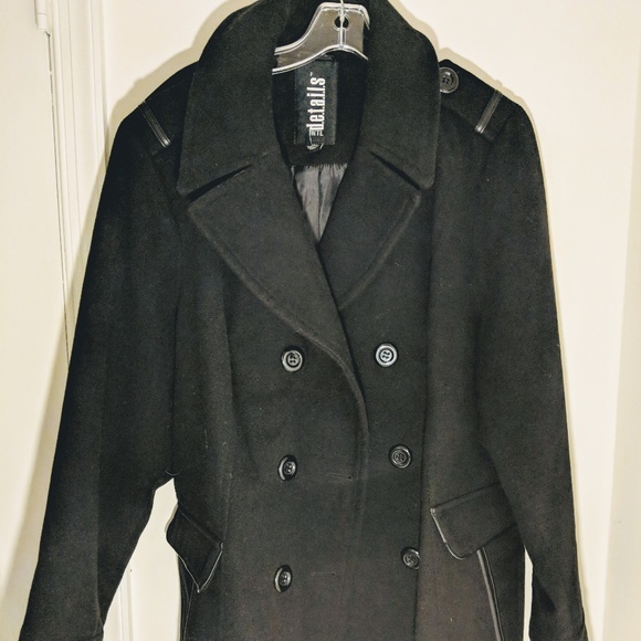 INTL d.e.t.a.i.l.s. | Jackets & Coats | Black Coat With Leather Details ...